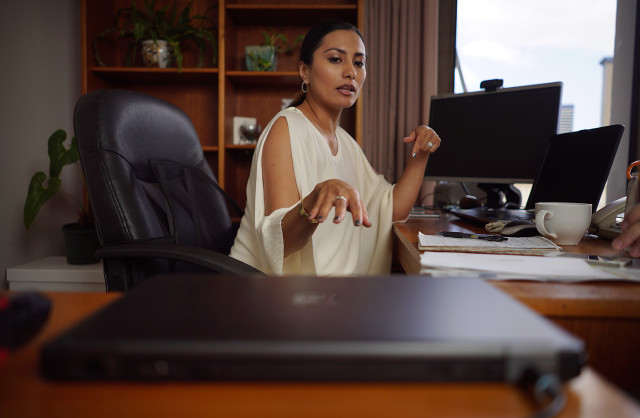When it Comes to Social Media, David Ige Plays It Safe - Honolulu Civil ...